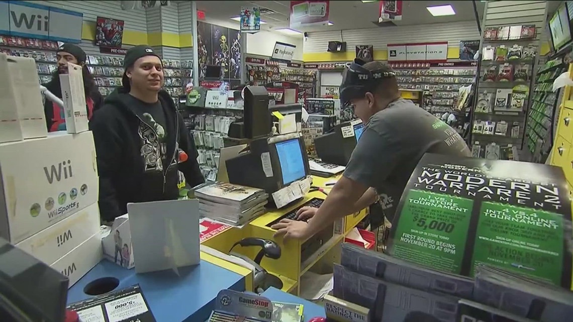 GameStop closing more stores worldwide | 11alive.com