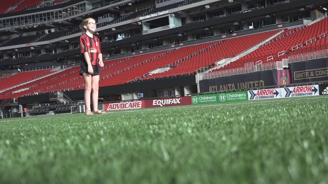 10-year-old captivates crowd singing national anthem at Atlanta United ...