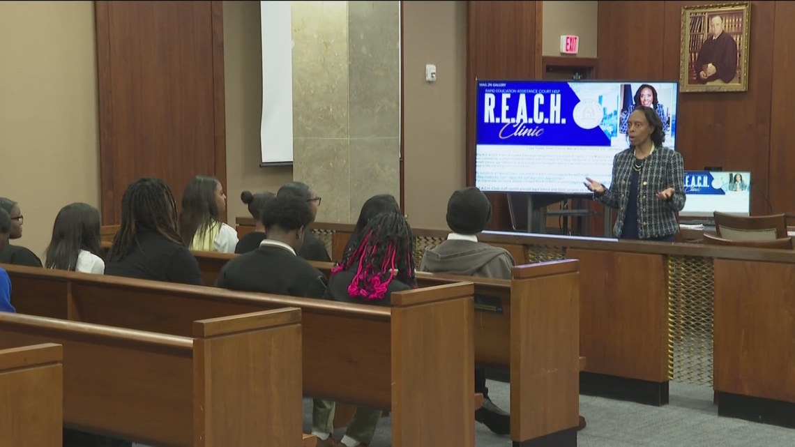 Students hold mock trial in magistrate court | 11alive.com