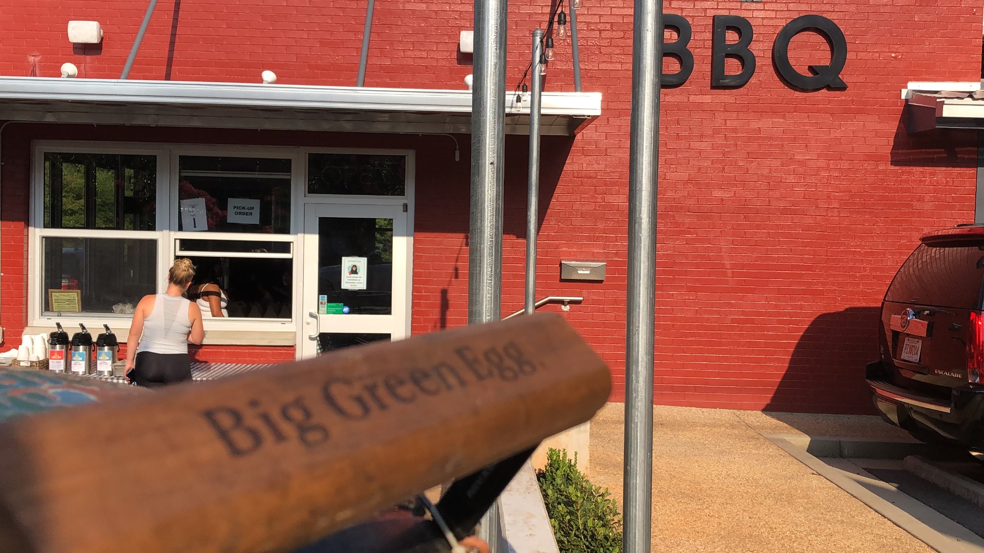 Lake & Oak BBQ focuses on patronizing Black chefs | 11alive.com