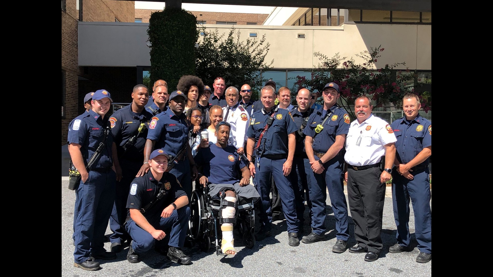 Atlanta firefighter who lost leg in crash finally gets to go home ...
