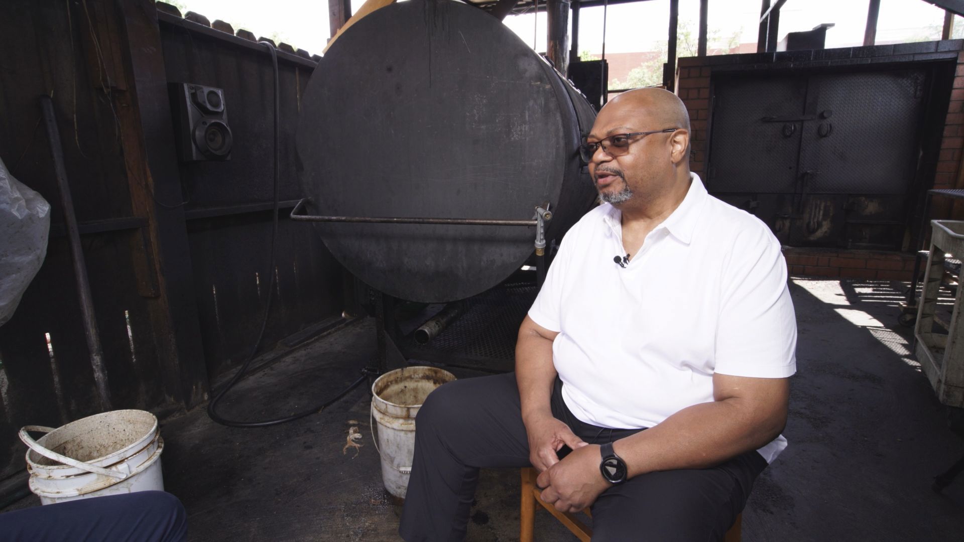 Hapeville restaurant owner shares his concerns about economy | 11alive.com