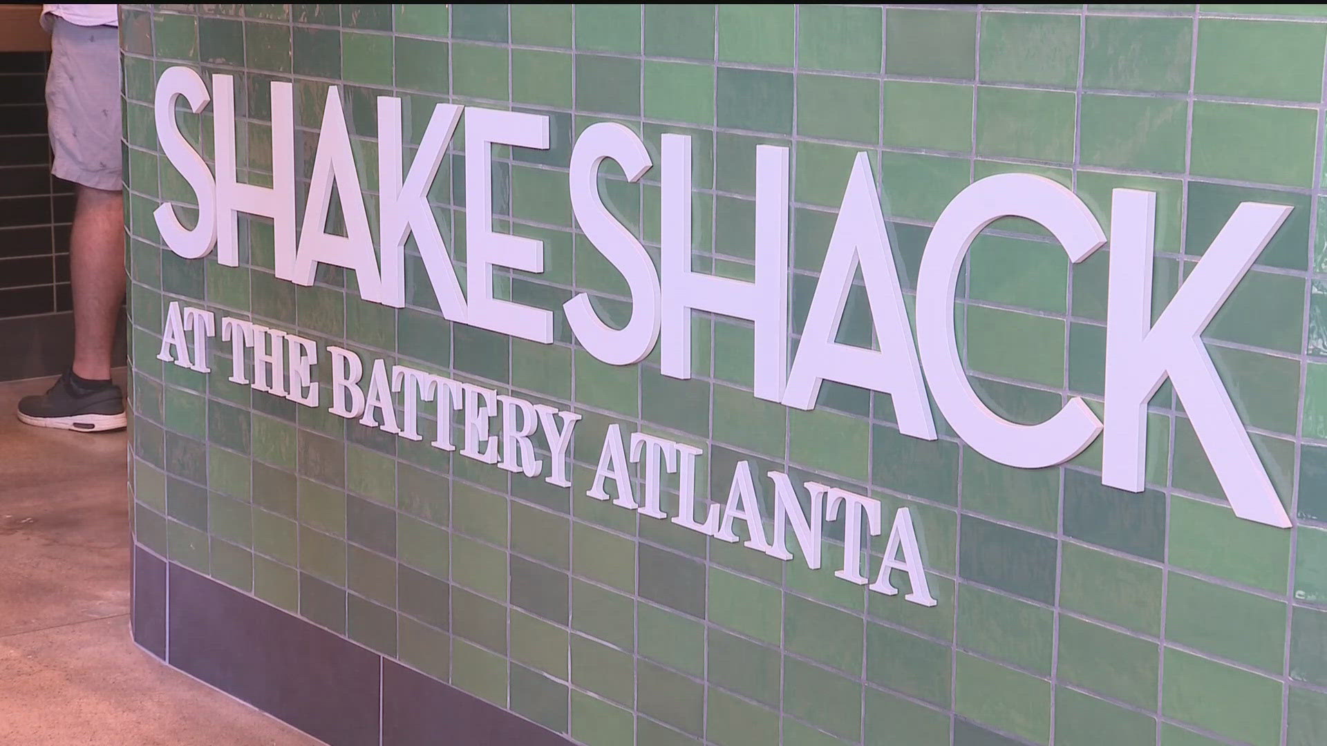 Shake Shack opens at The Battery with first-of-its-kind feature | 11alive.com