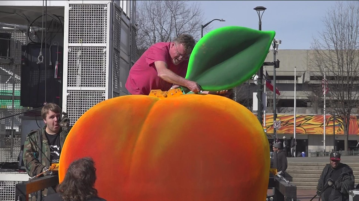 Peach Drop is back in Atlanta 2022: Plan your trip | 11alive.com