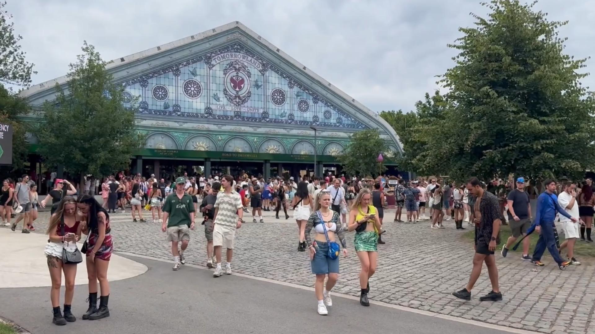 Atlanta resident relives Tomorrowland magic in Belgium | 11alive.com