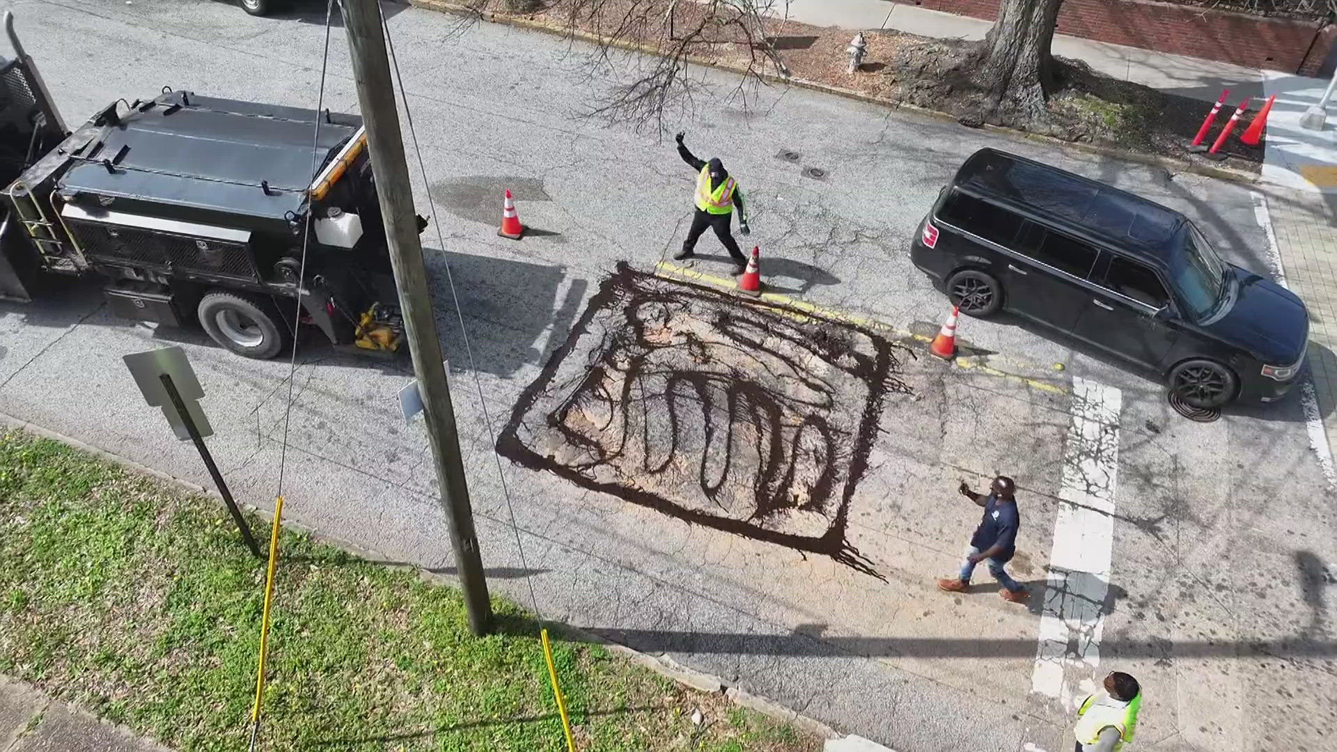 How Atlanta's Pothole Posse is smoothing out city streets, dozens at a ...