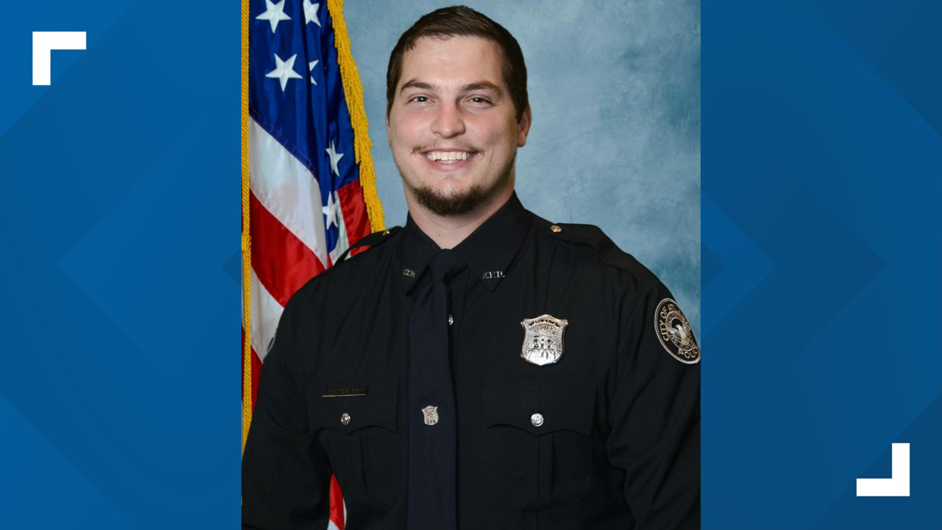 APD officer shot after breaking into Douglas County residence | 11alive.com