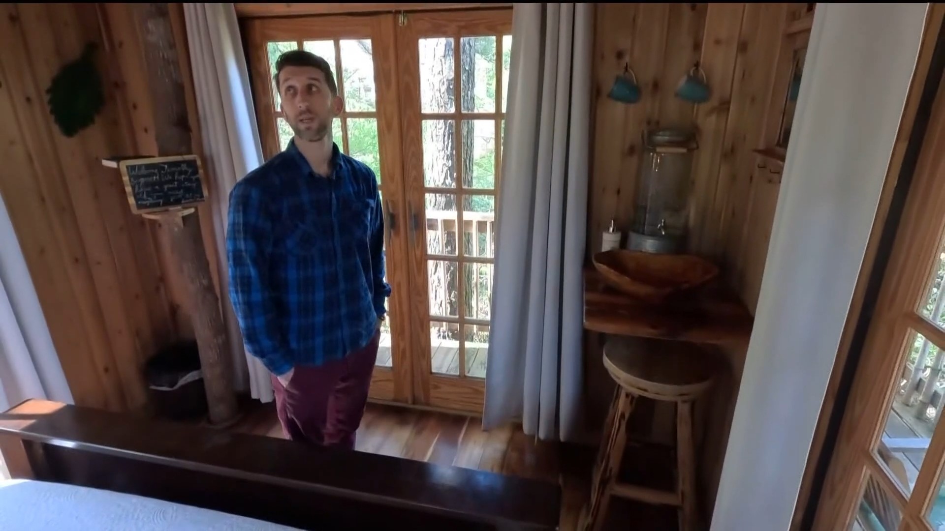 Kennesaw Treasure Hunt Treehouse Airbnb to be demolished | 11alive.com