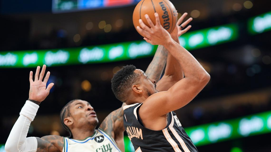 Hawks shoot abysmal 1-22 from 3-point range in first half of MLK Day ...