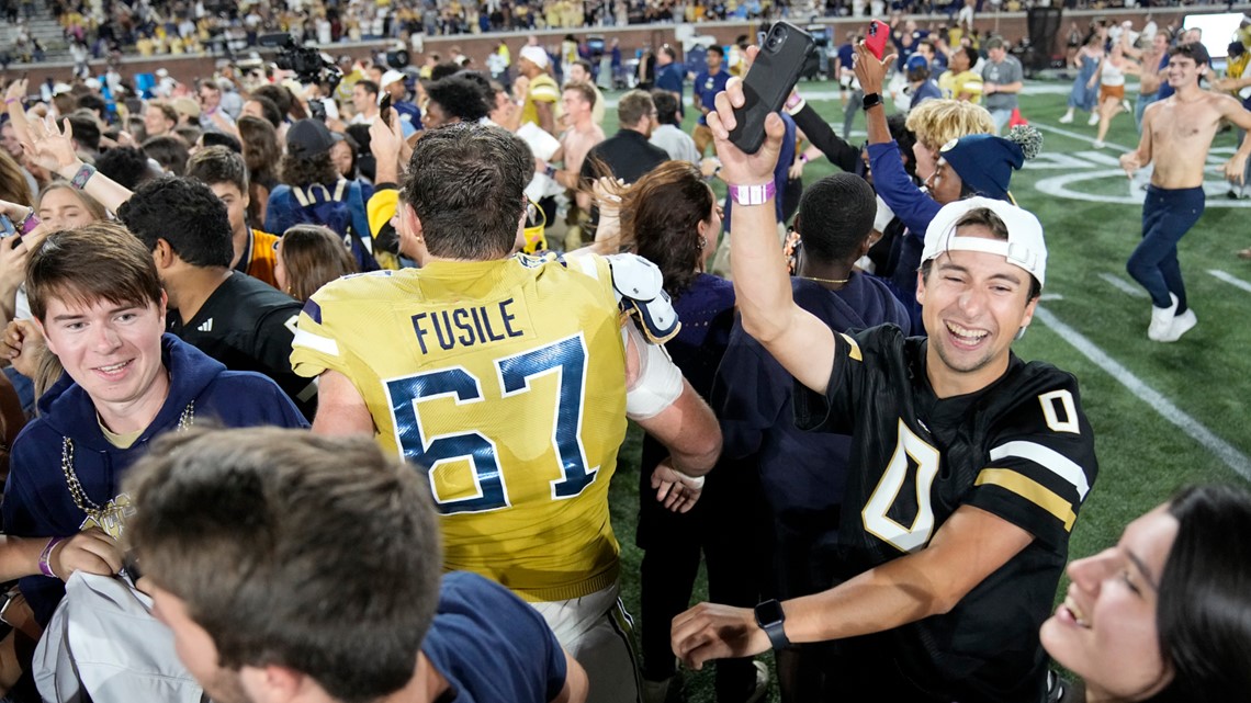 Georgia Tech knocks off ranked North Carolina in wild win | 11alive.com