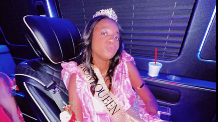 Georgia teen loses four limbs then returns to prom as queen | 11alive.com