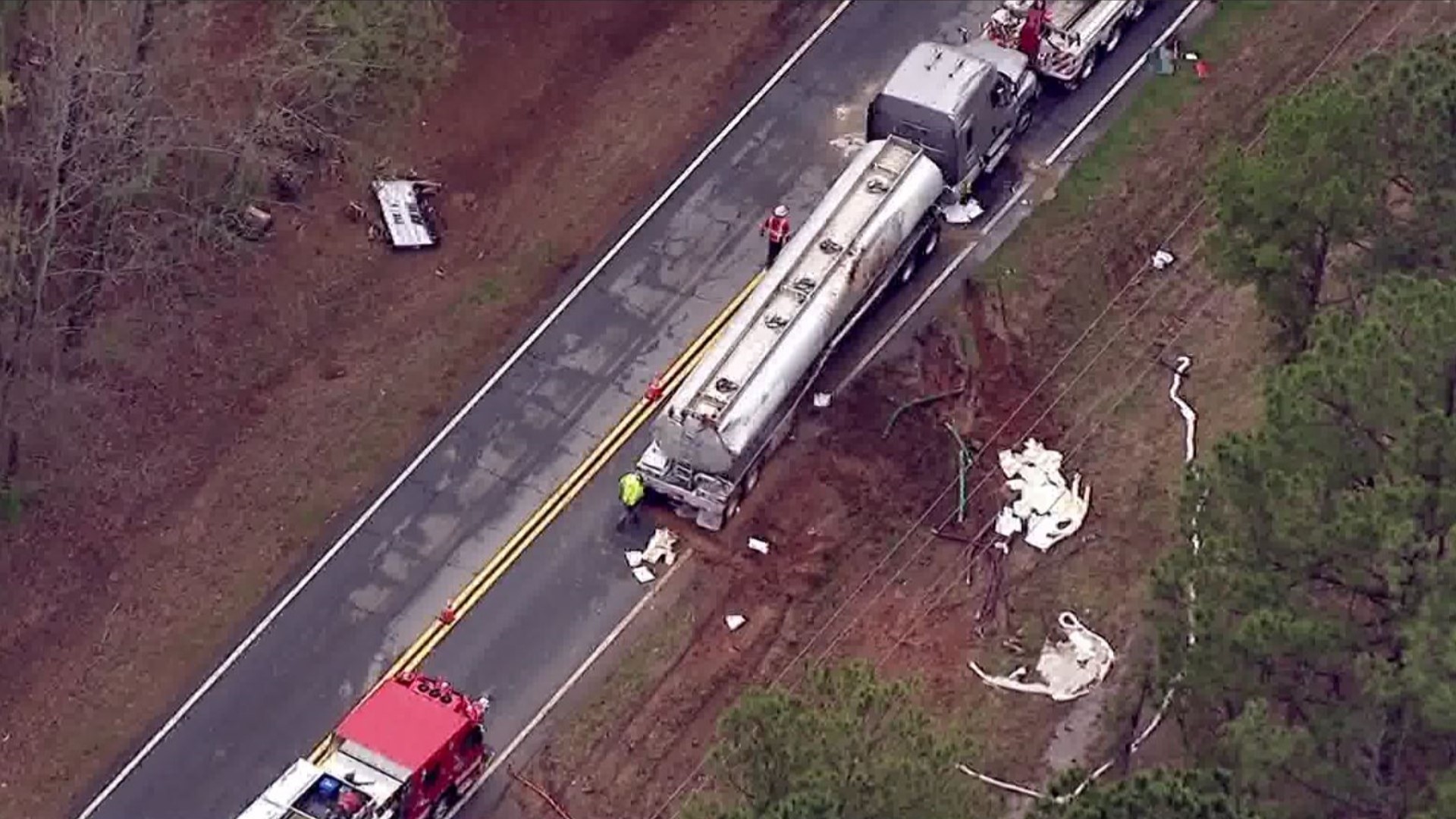 Overturned tanker truck in Braselton | 11alive.com