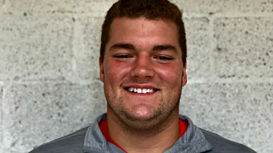Four-star offensive tackle Joshua Braun commits to UGA | 11alive.com