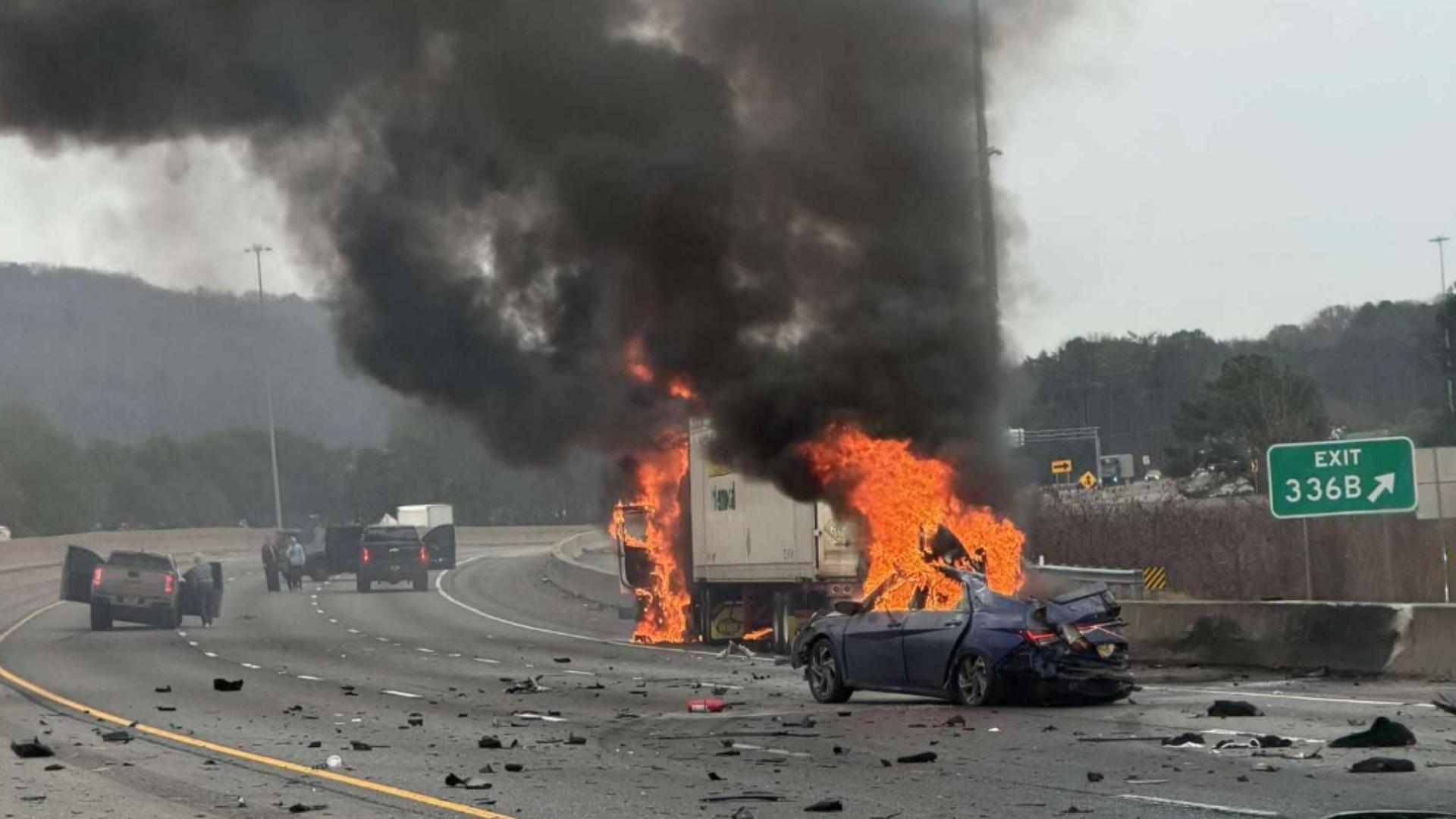 3 dead after wrong-way driver crashes head-on into tractor-trailer on I ...