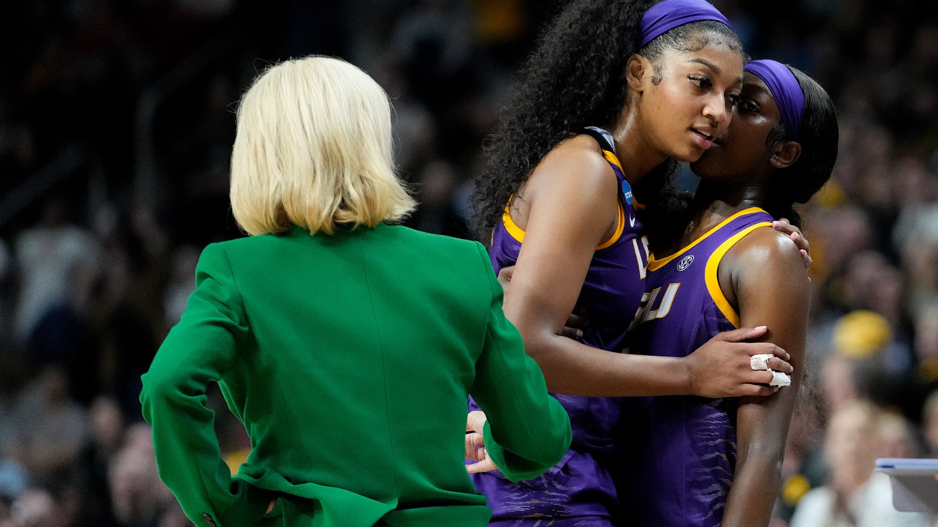 Angel Reese defended by LSU teammate Flau'jae Johnson after loss | 11alive.com