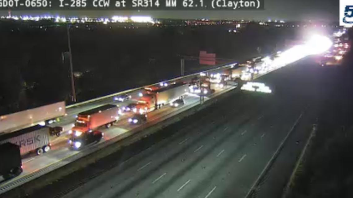 I 285 traffic lanes blocked near Atlanta airport | 11alive.com