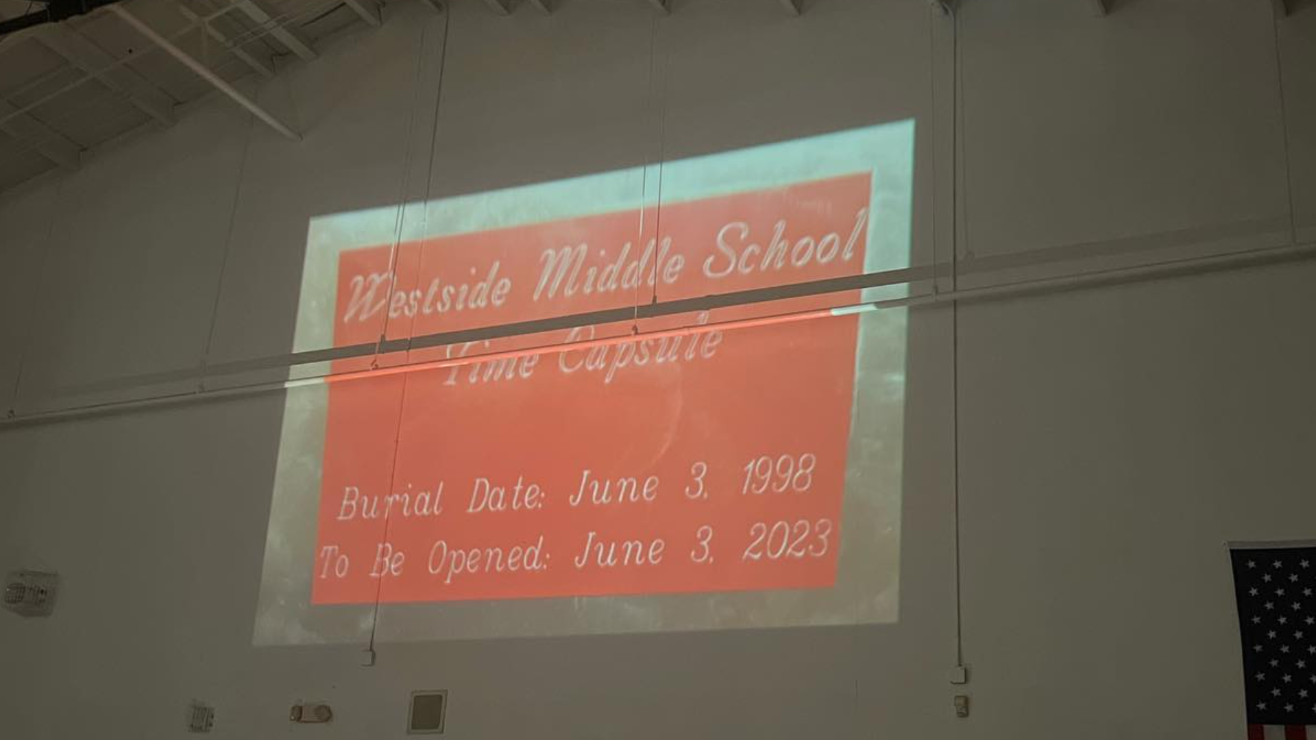 Westside Middle School opens time capsule 25 years later | 11alive.com