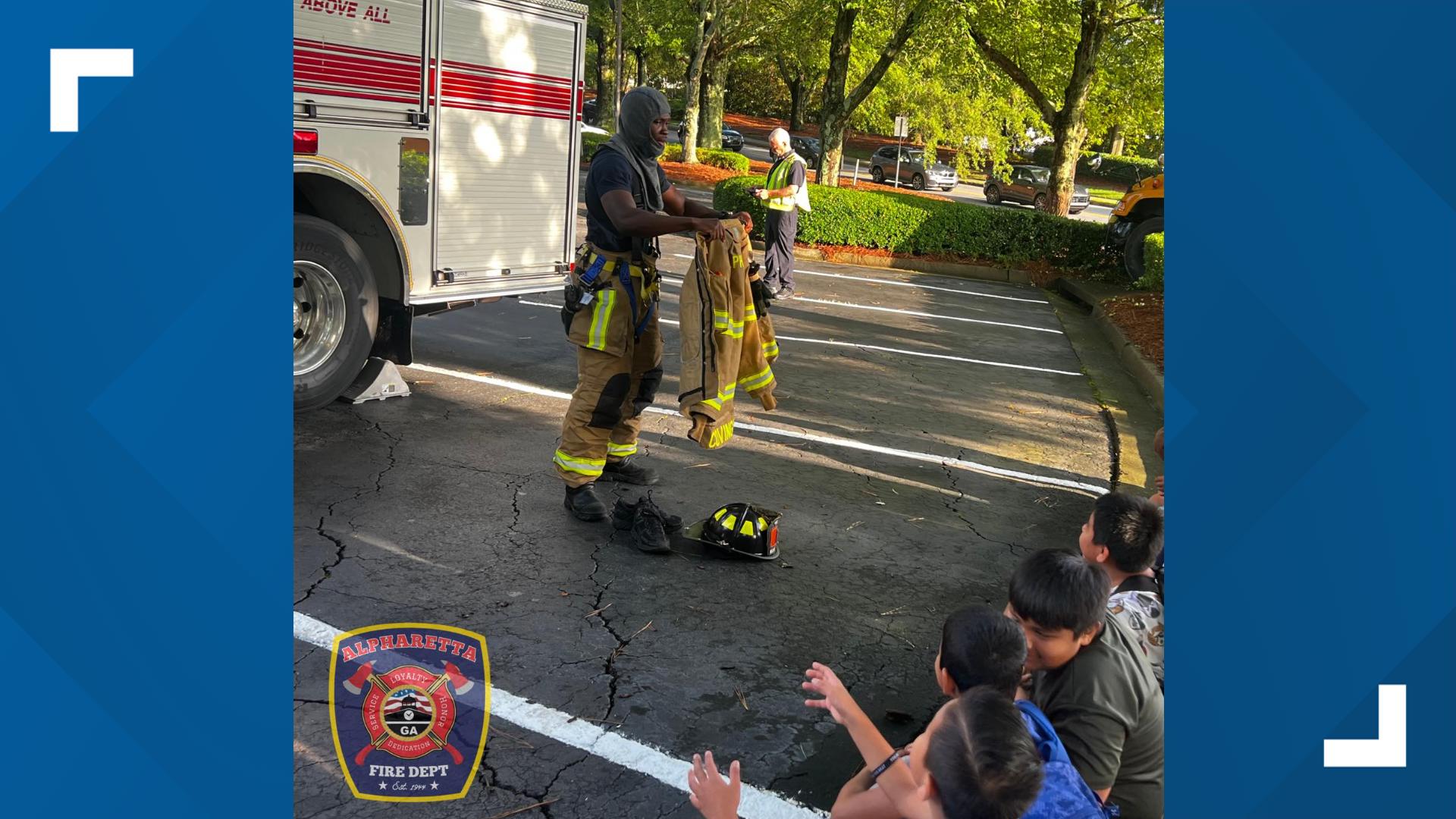 Alpharetta bus mishap; firefighters entertain kids | 11alive.com
