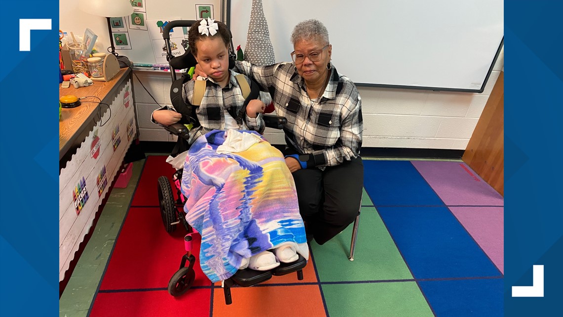 Community gifts 72-year-old grandma caring for disabled girl van ...