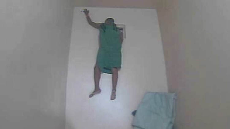 Man dies in Cobb County Jail after begging for help for hours | 11alive.com