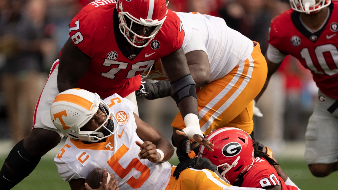 Tennessee loses first game to Georgia, 27-13 | 11alive.com