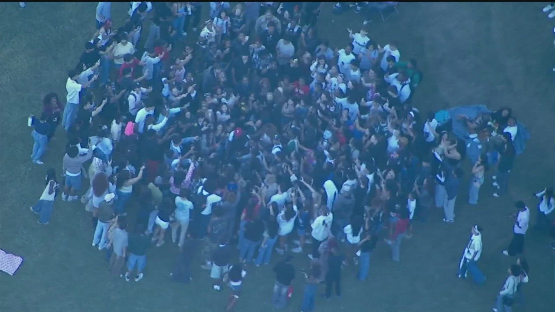 Daniel Caesar at Piedmont Park in Atlanta; Police stop concert ...