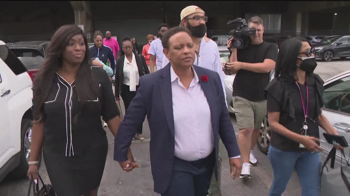 Mitzi Bickers some charges drop request | 11alive.com