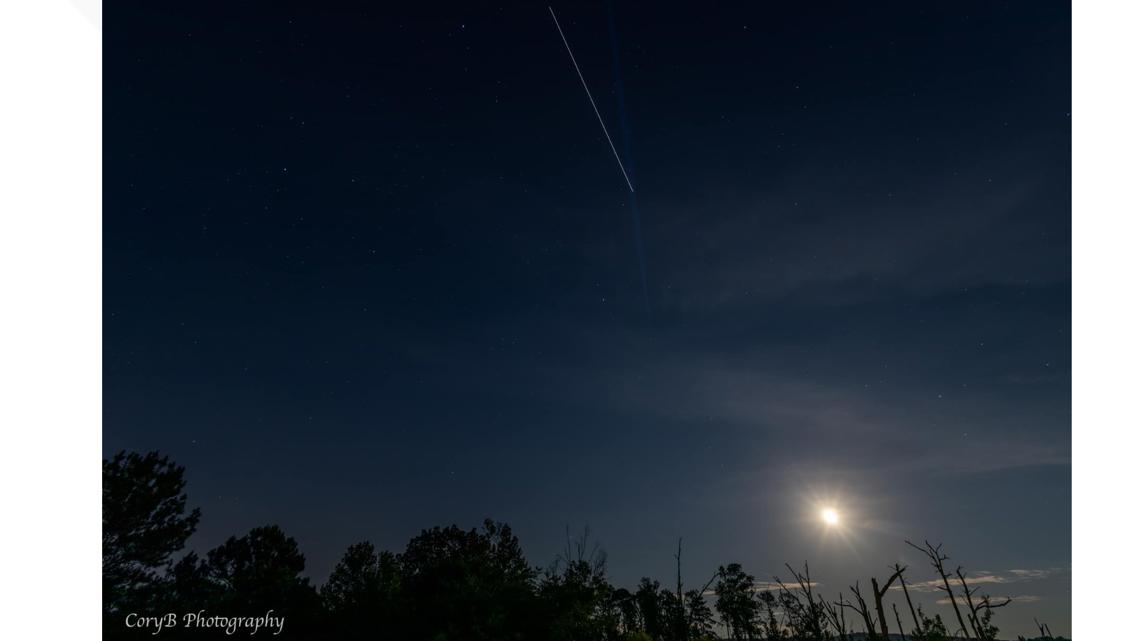 Bright lights over Georgia night sky | Starlink satellites | 11alive.com