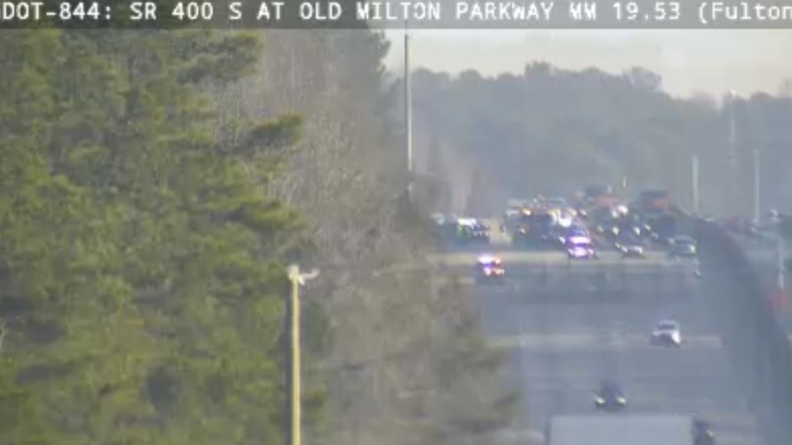 GA 400 South crash lanes closed near Alpharetta | 11alive.com