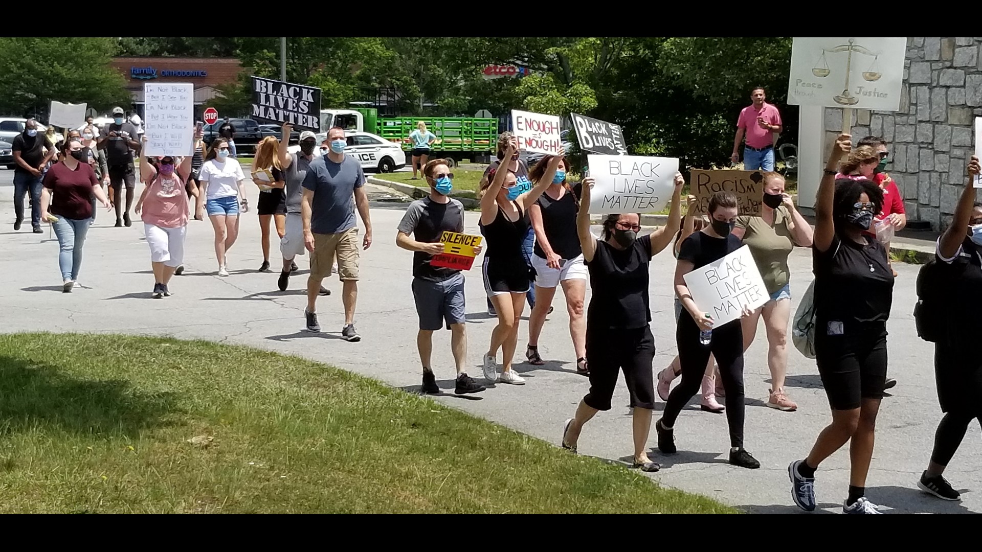 Dacula protest remains peaceful | 11alive.com