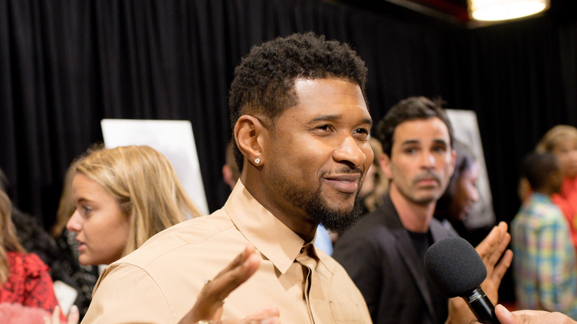 Usher Atlanta youth summit at Georgia State University | 11alive.com