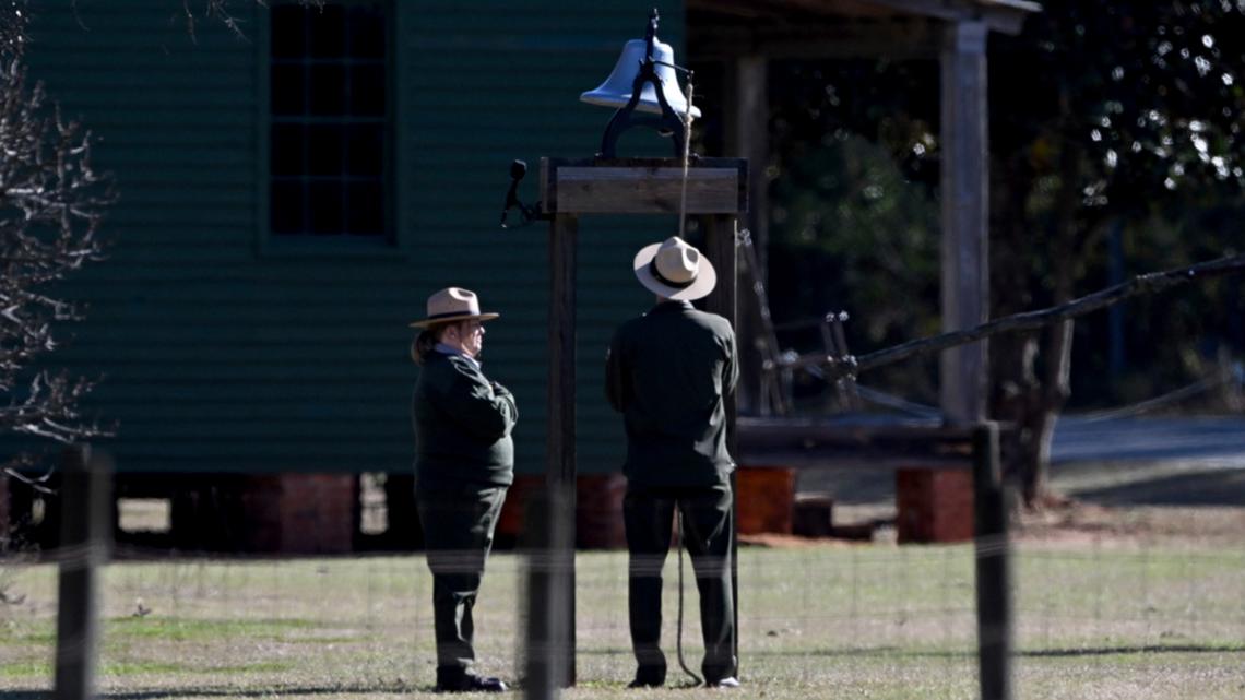 Jimmy Carter funeral: Watch bell toll 39 times outside Carter's boyhood ...