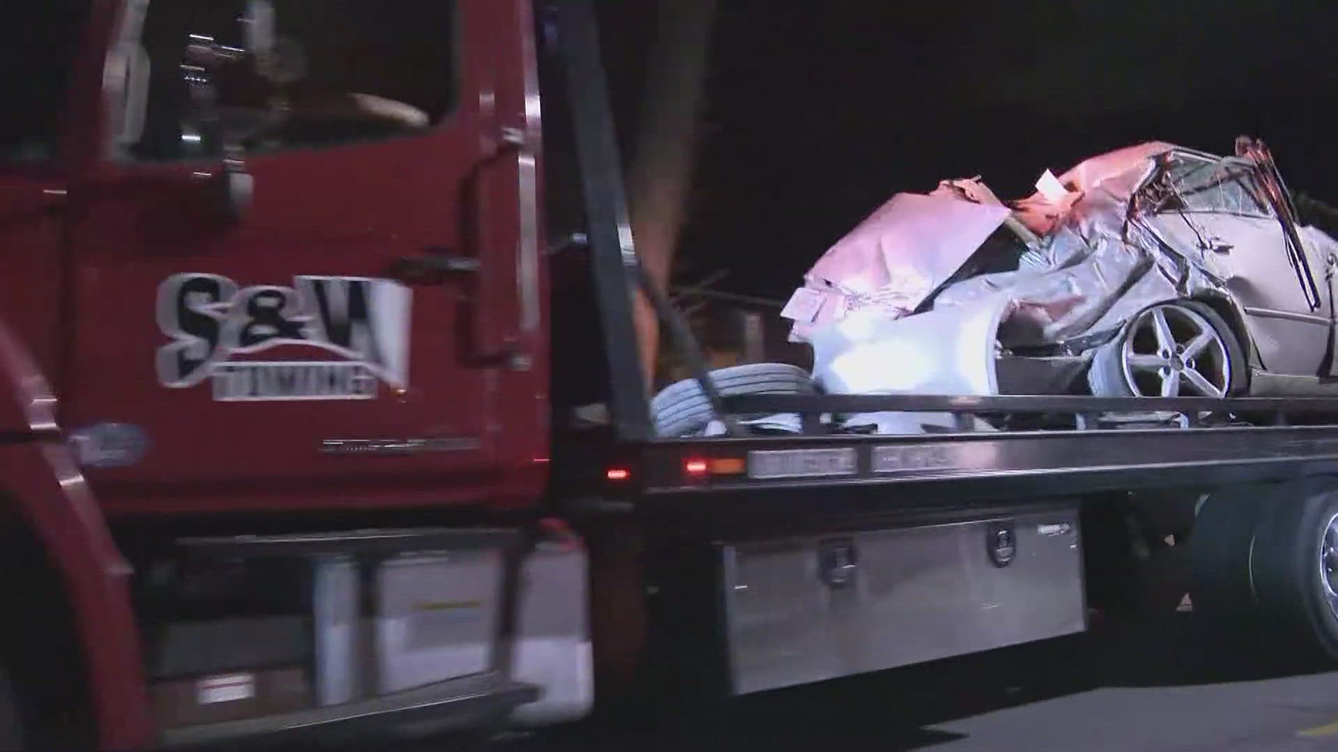 67-year-old man dies after crashing at Atlanta home on Christmas Day ...