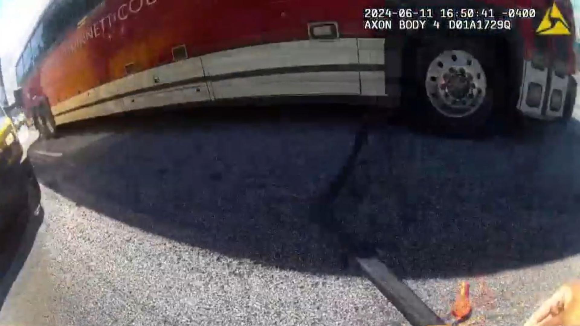 Video shows officers trying to slow down hijacked Gwinnett bus ...