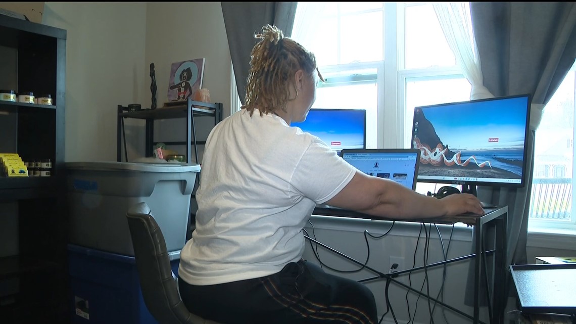Atlanta mail delays: Small businesses struggle with post issues ...