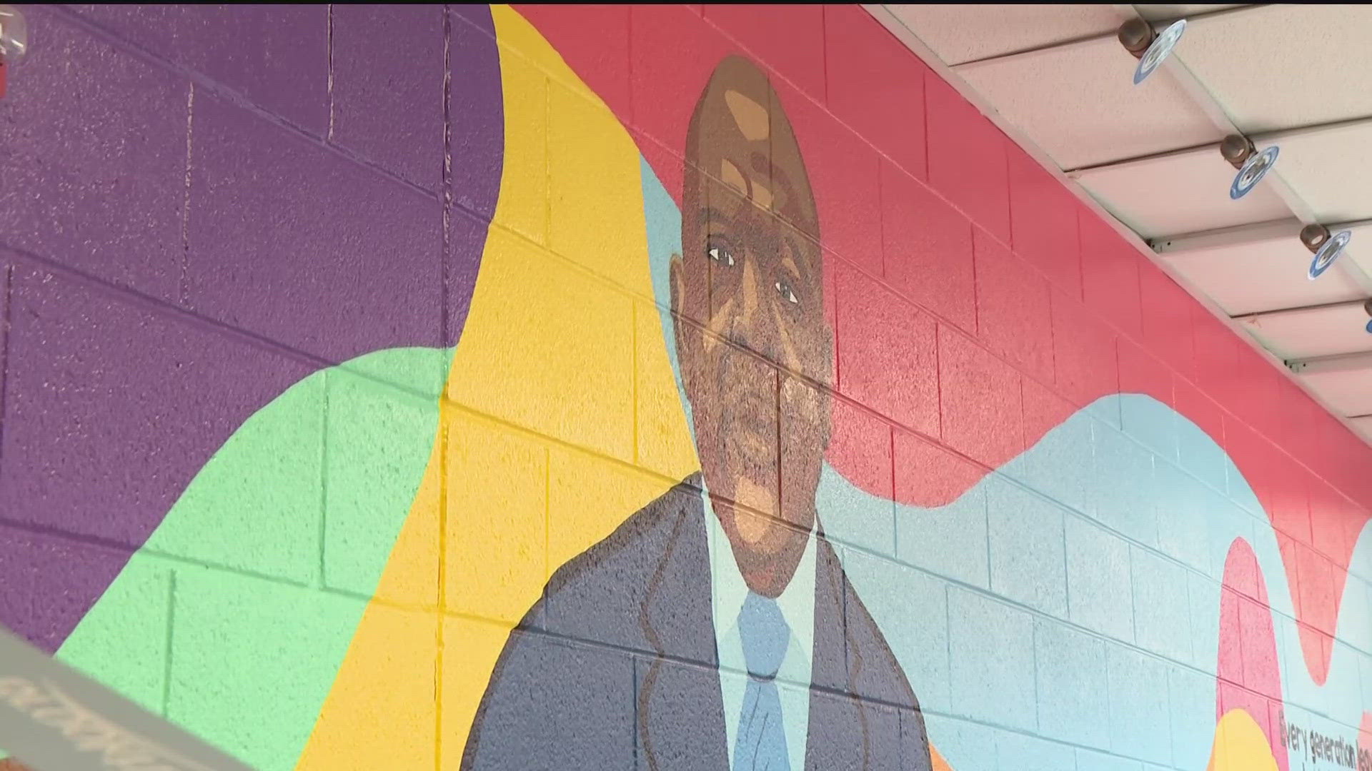 Elementary school unveils new mural honoring Congressman John R. Lewis ...