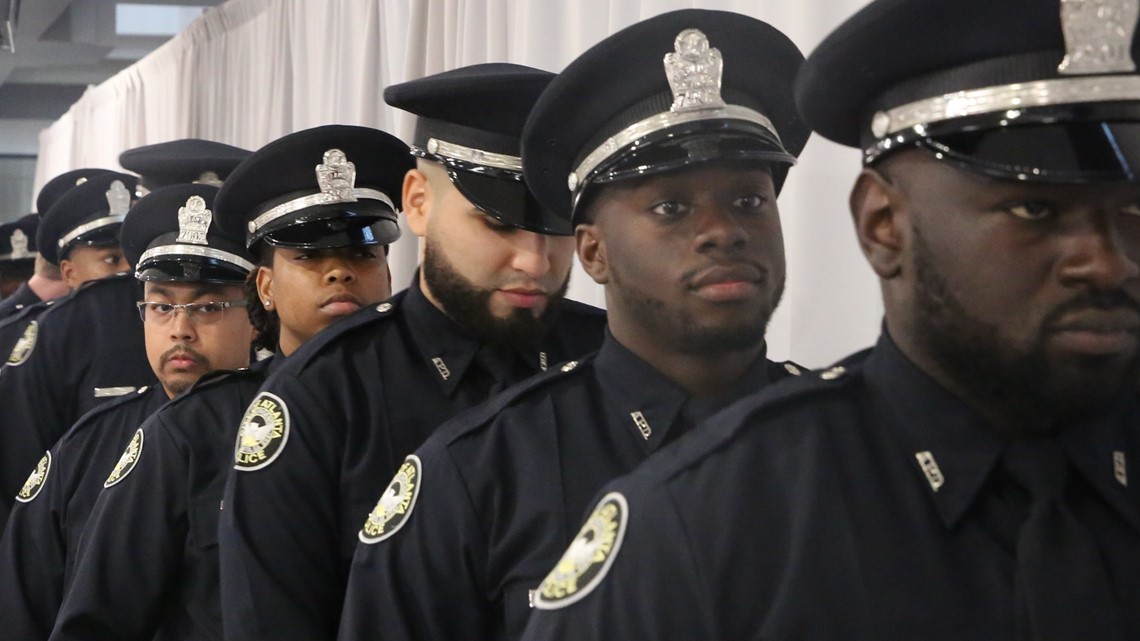 20 new APD officers hit the streets after graduation | 11alive.com