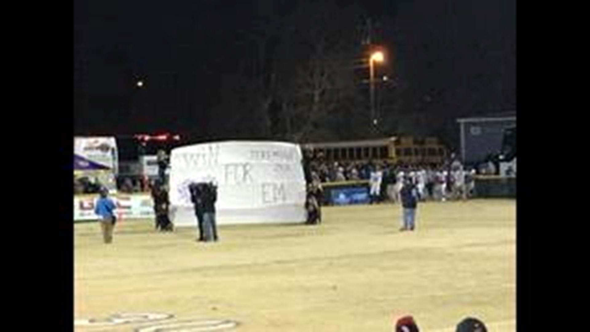 Players, teammates pay tribute to cheerleader killed this week ...
