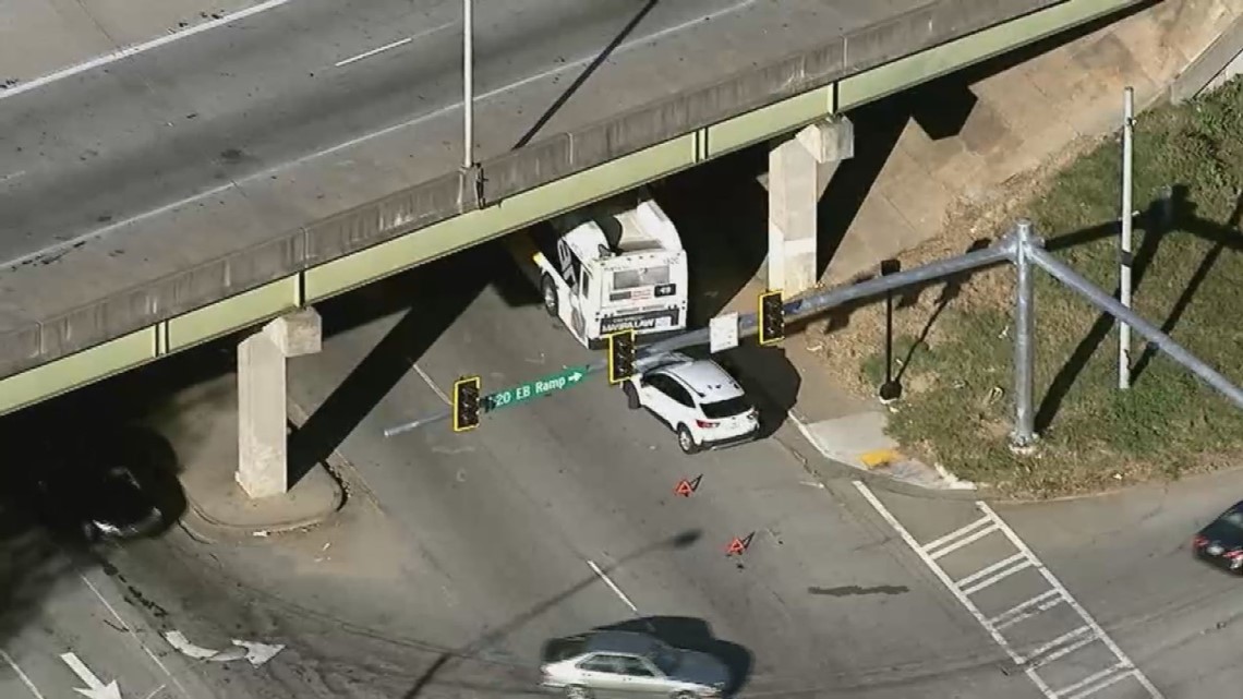 MARTA bus crash injures 8 in Atlanta | 11alive.com