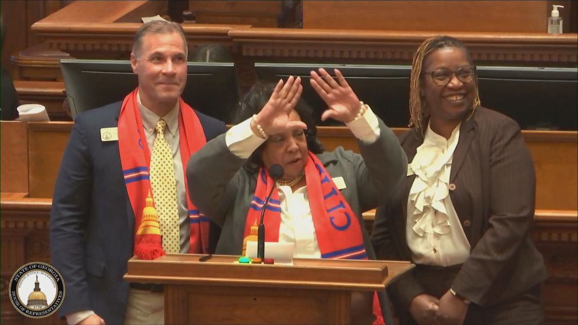 State Rep. Angela Moore gives shoutout to Delta Sigma Theta | 11alive.com