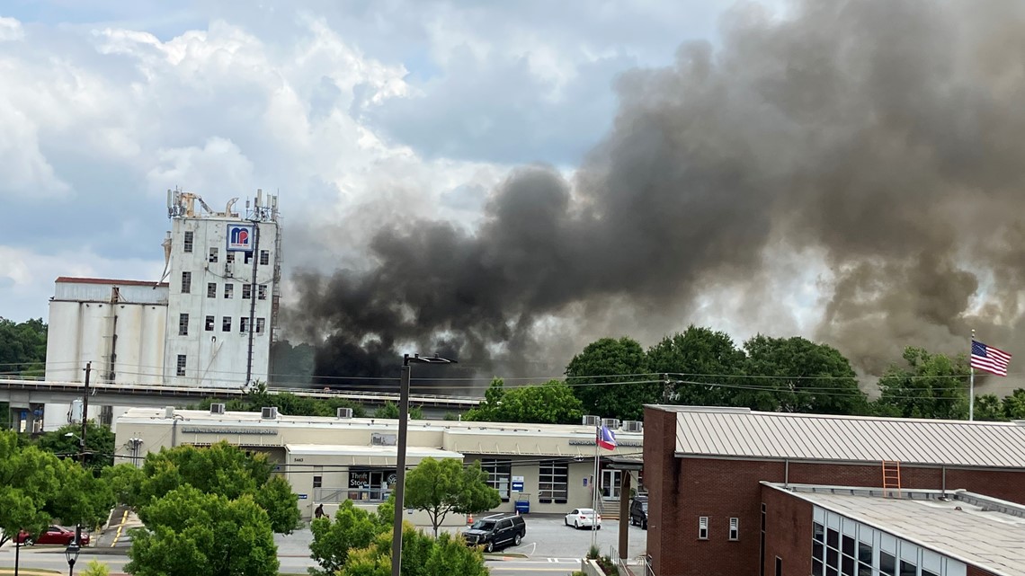 Fire at Manna Pro building in Chamblee | 11alive.com