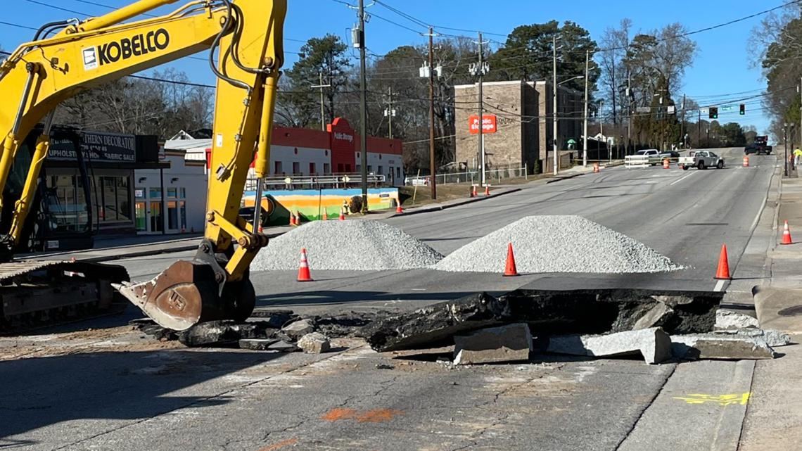 Clairmont Road water main break in DeKalb | 11alive.com