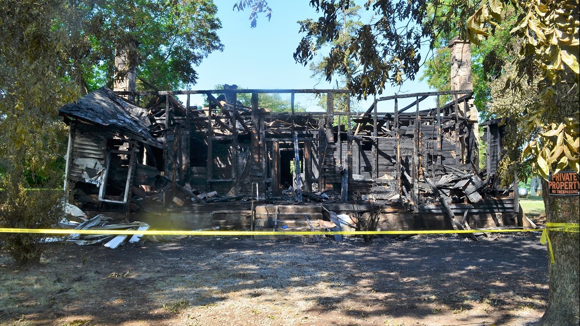 A raging fire destroyed an east Georgia home. Investigators believe it ...