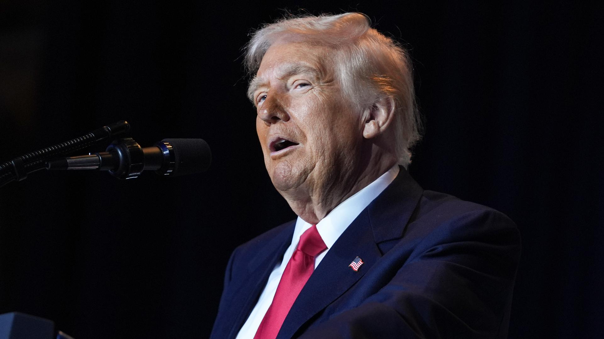 Trump Fulton County mug shot outside Oval Office | 11alive.com