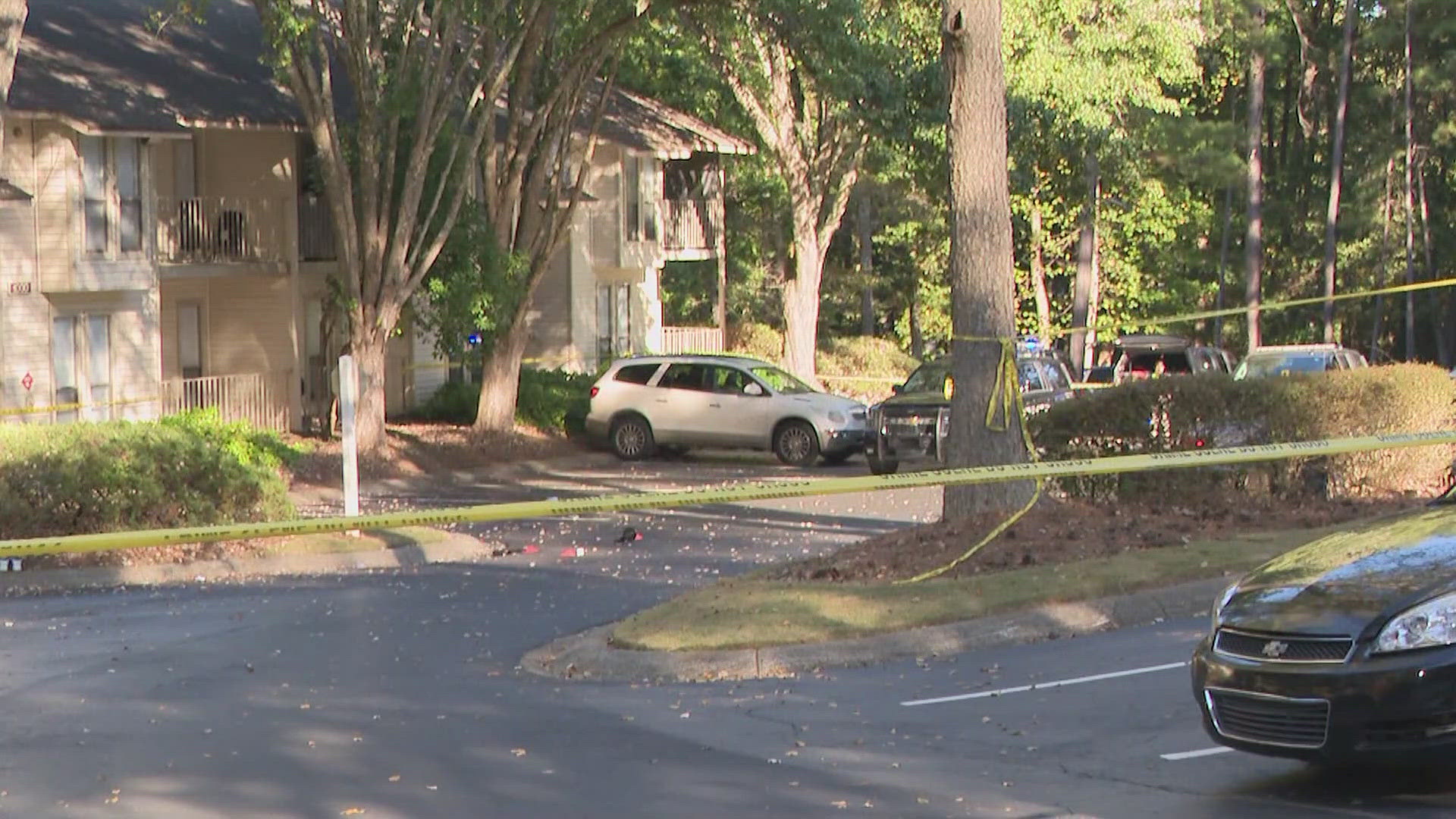 Police investigating after shooting involving police injures teen girl ...