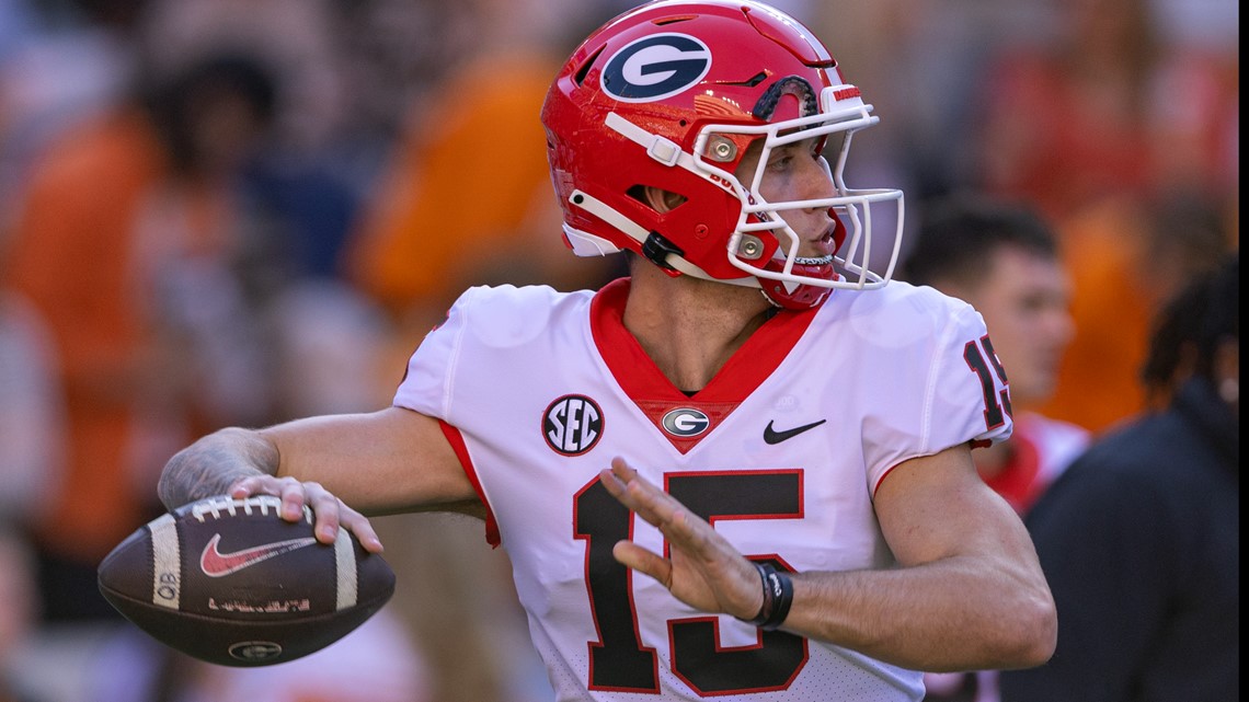 Georgia Bulldogs Carson Beck returning for 2024 | 11alive.com