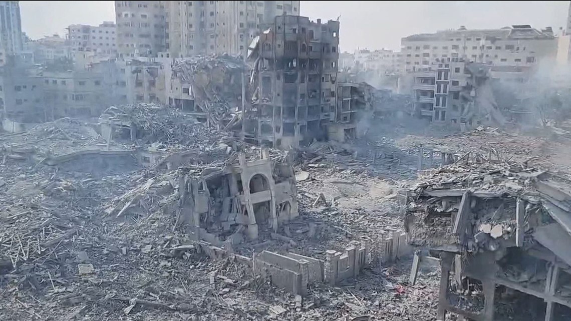 Gaza neighborhood Rimal leveled by Israel airstrikes | Latest war news ...