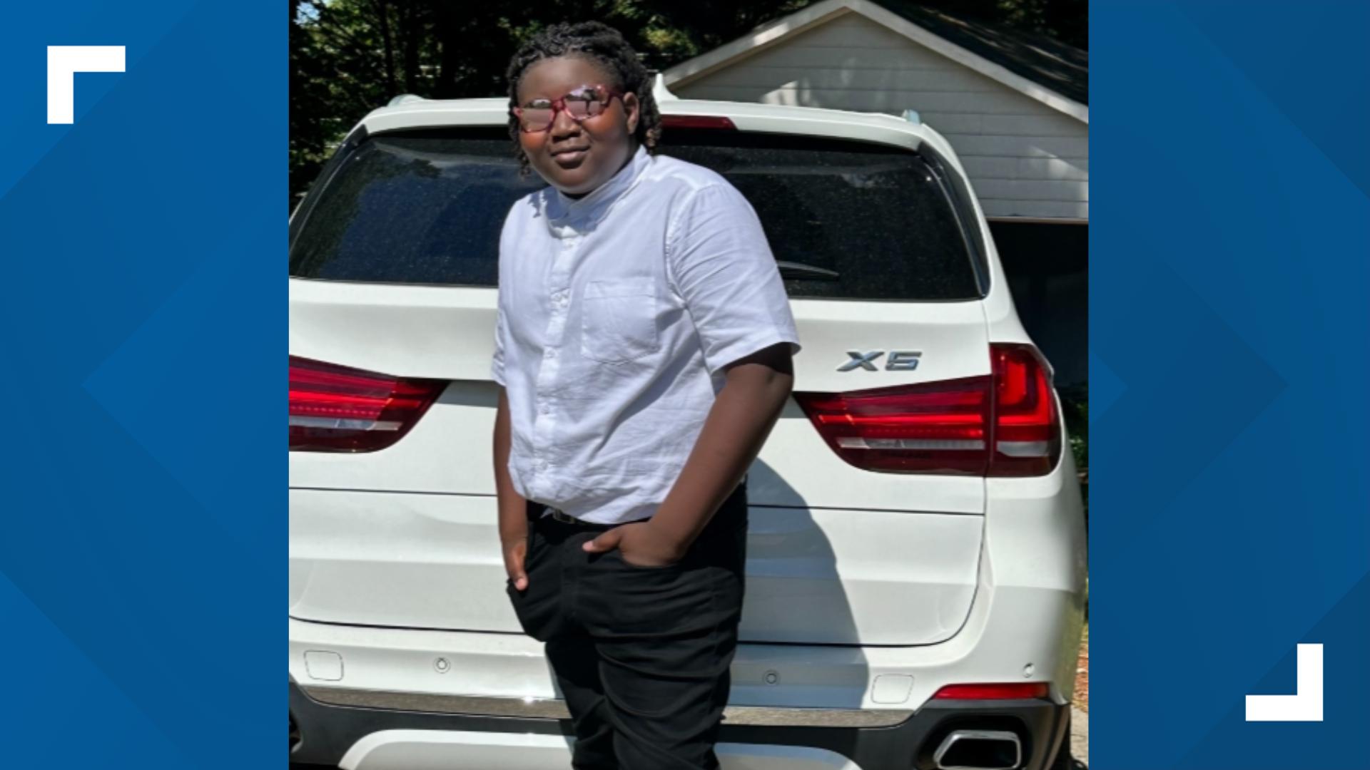 Atlanta's Bankhead Seafood gets grand reopening | 11alive.com