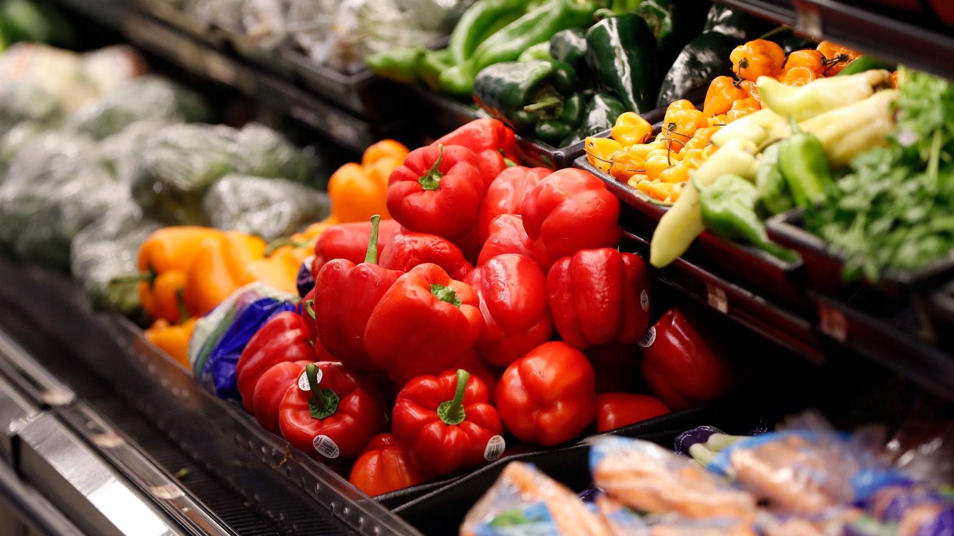 Contractors needed to develop grocery store, Atlanta mayor says ...