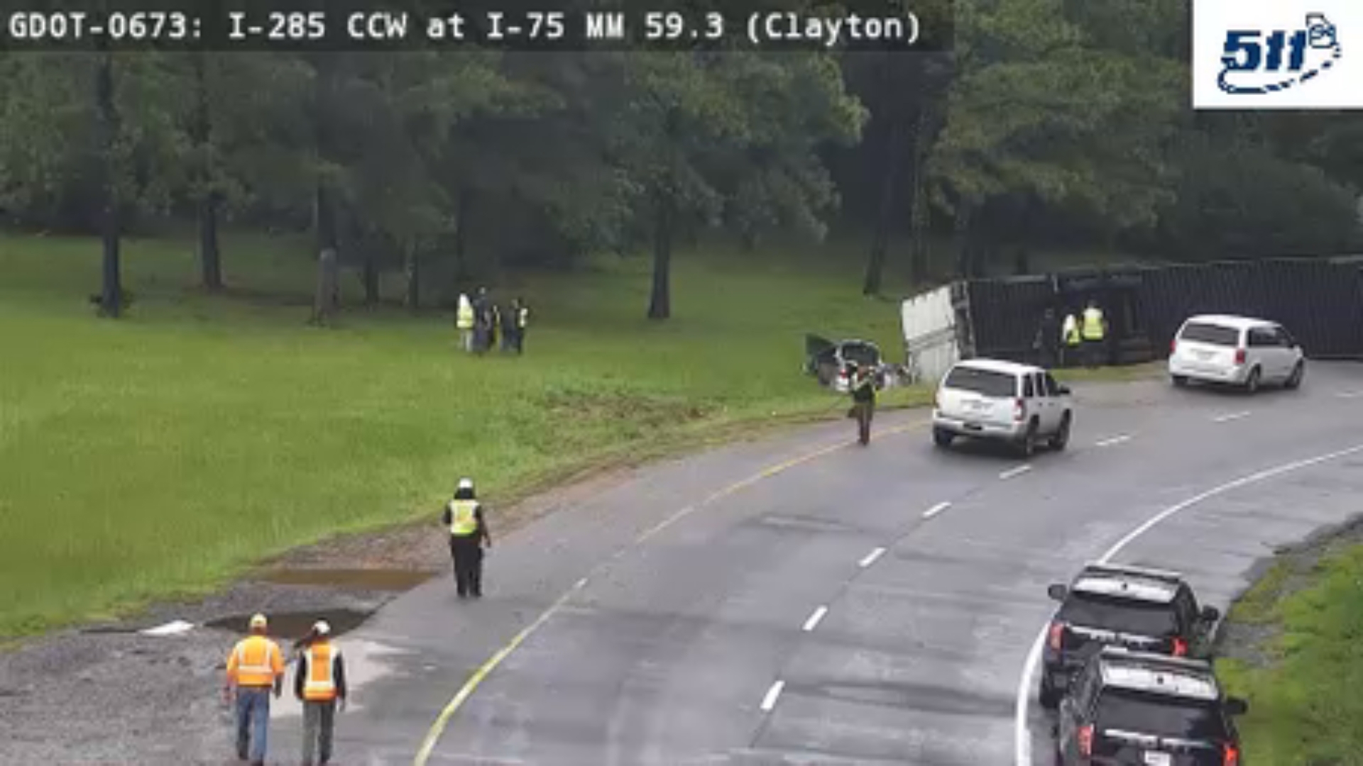 Clayton Co., crash leaves one dead, two hospitalized | 11alive.com